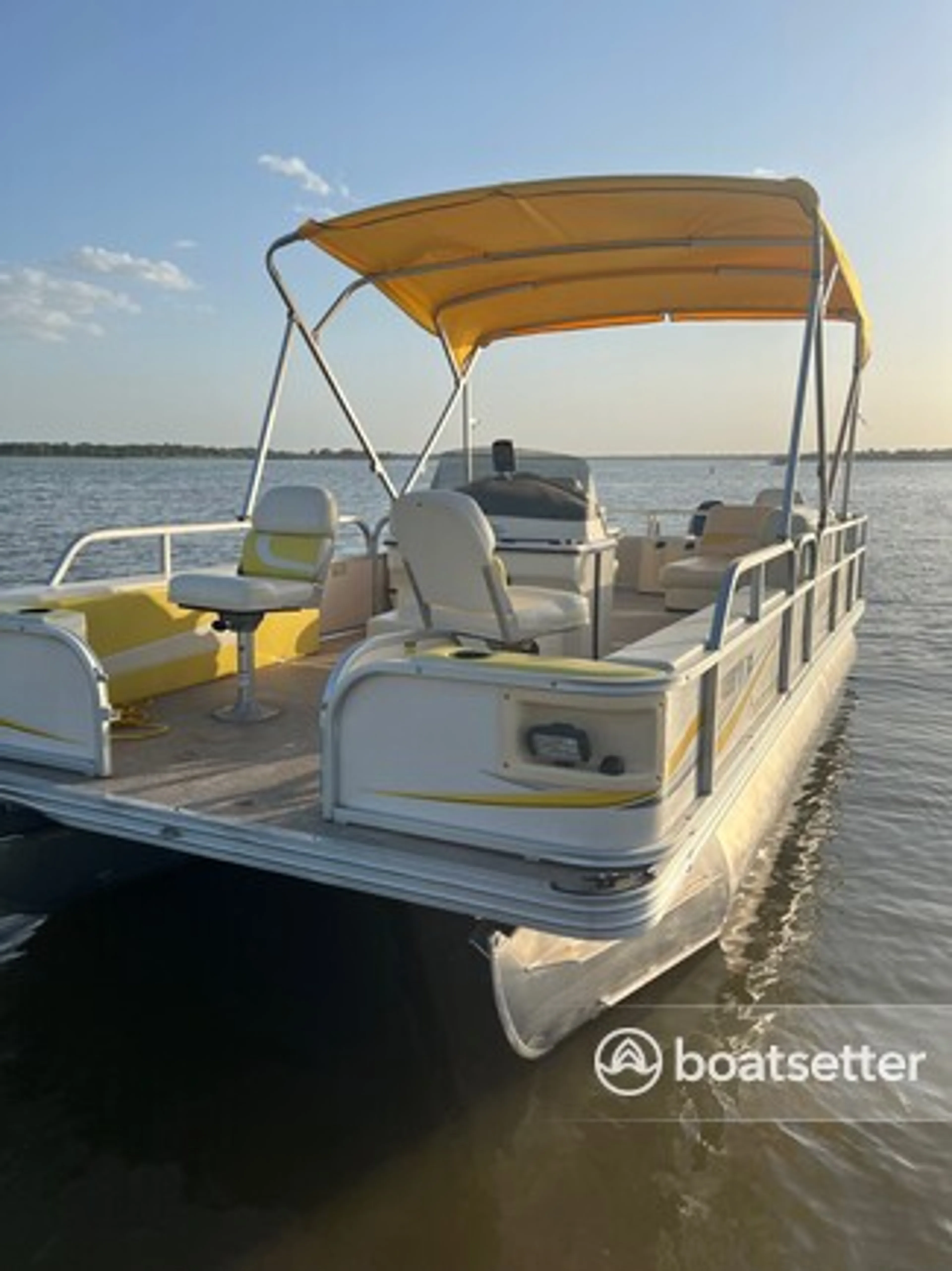Rent a Beachcomber Boats 22 Cruise N' Fish in Somerville, TX on Boatsetter