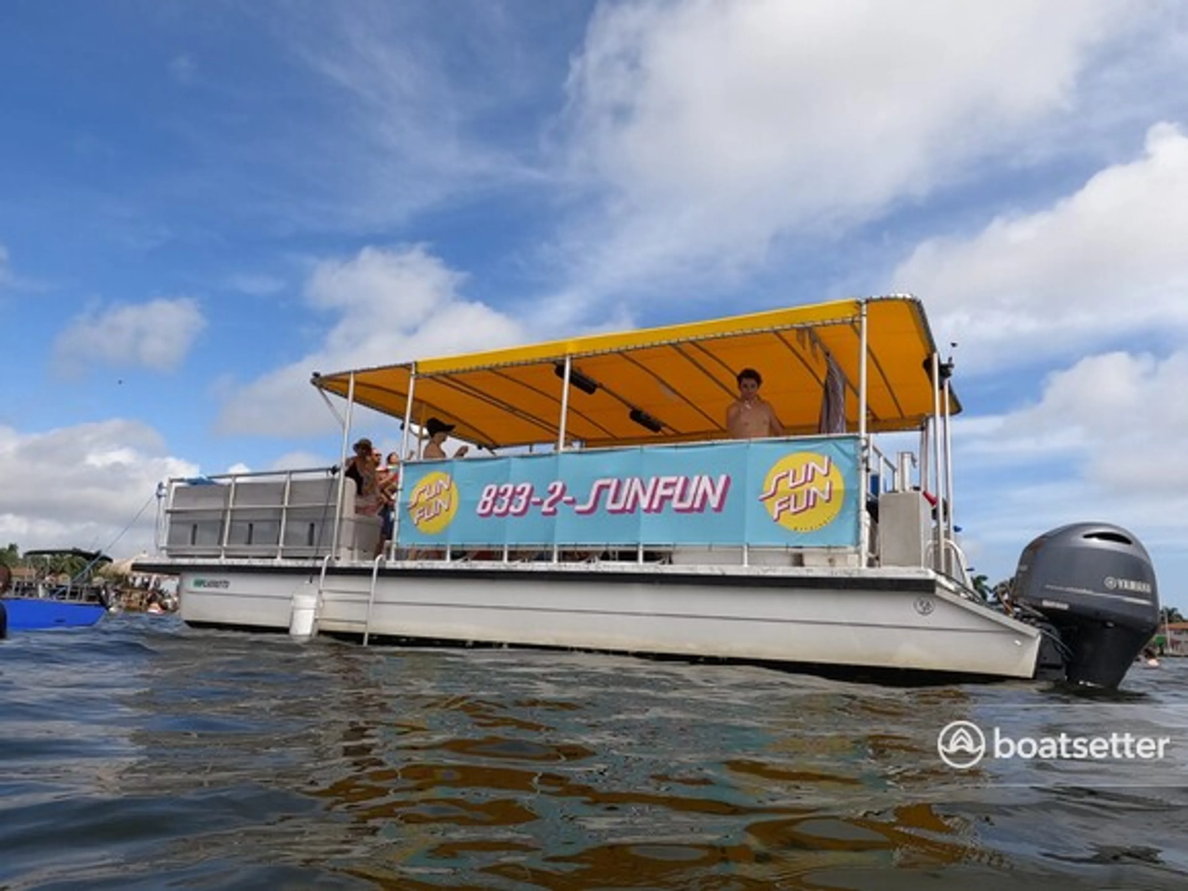 Rent a Boat Cat32 in Fort Lauderdale, FL on Boatsetter